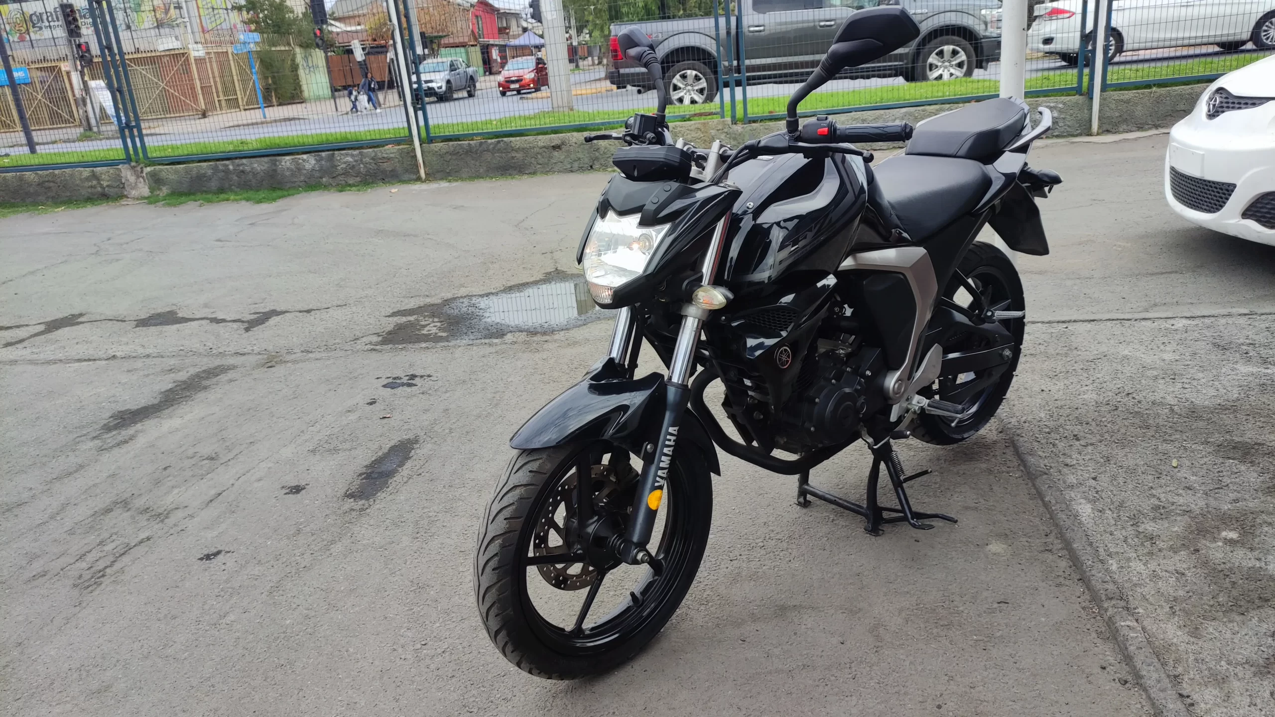YAMAHA FZ 2020 150cc – StarCars