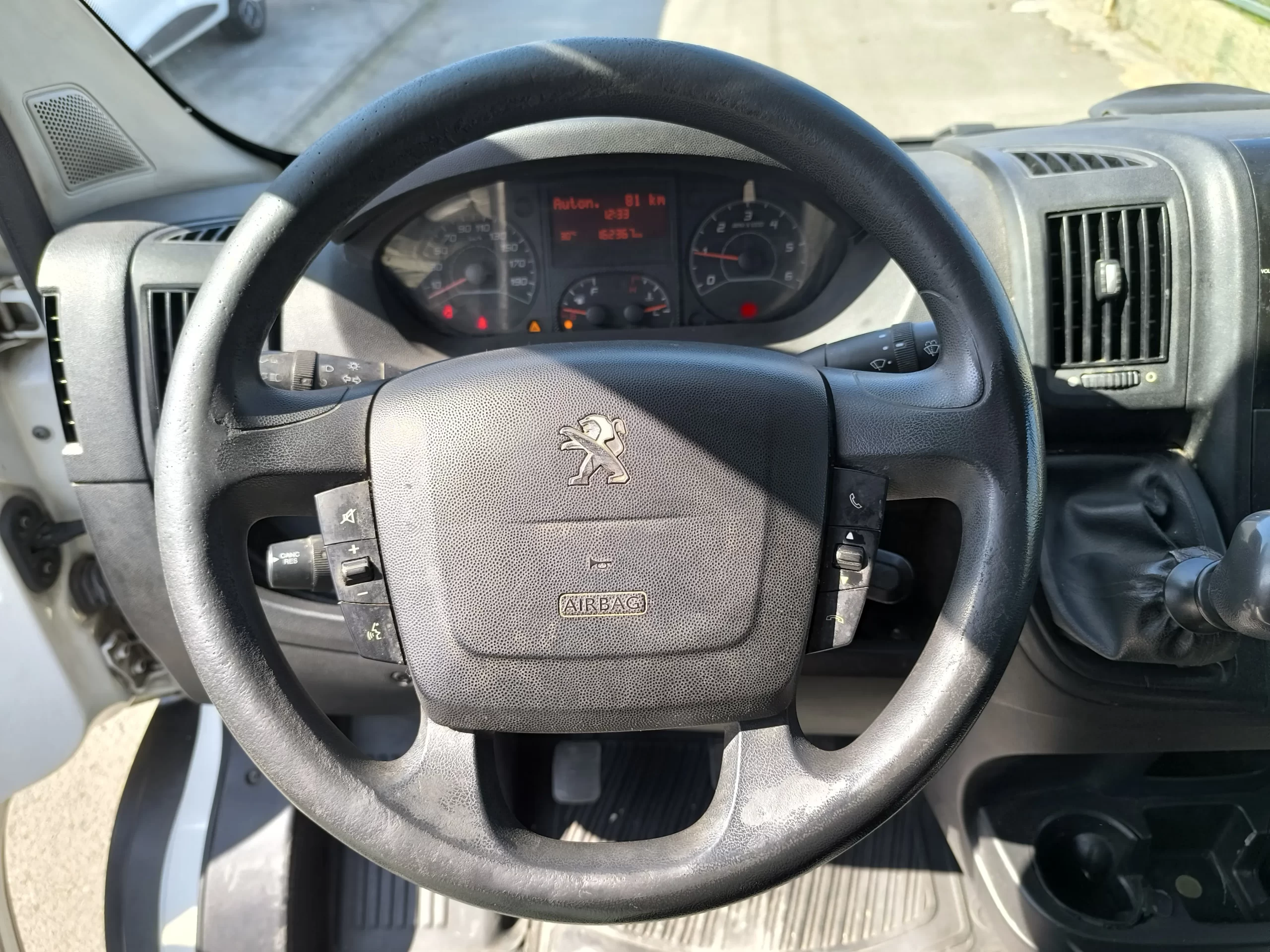 PEUGEOT BOXER L3 2018 2.0cc – StarCars