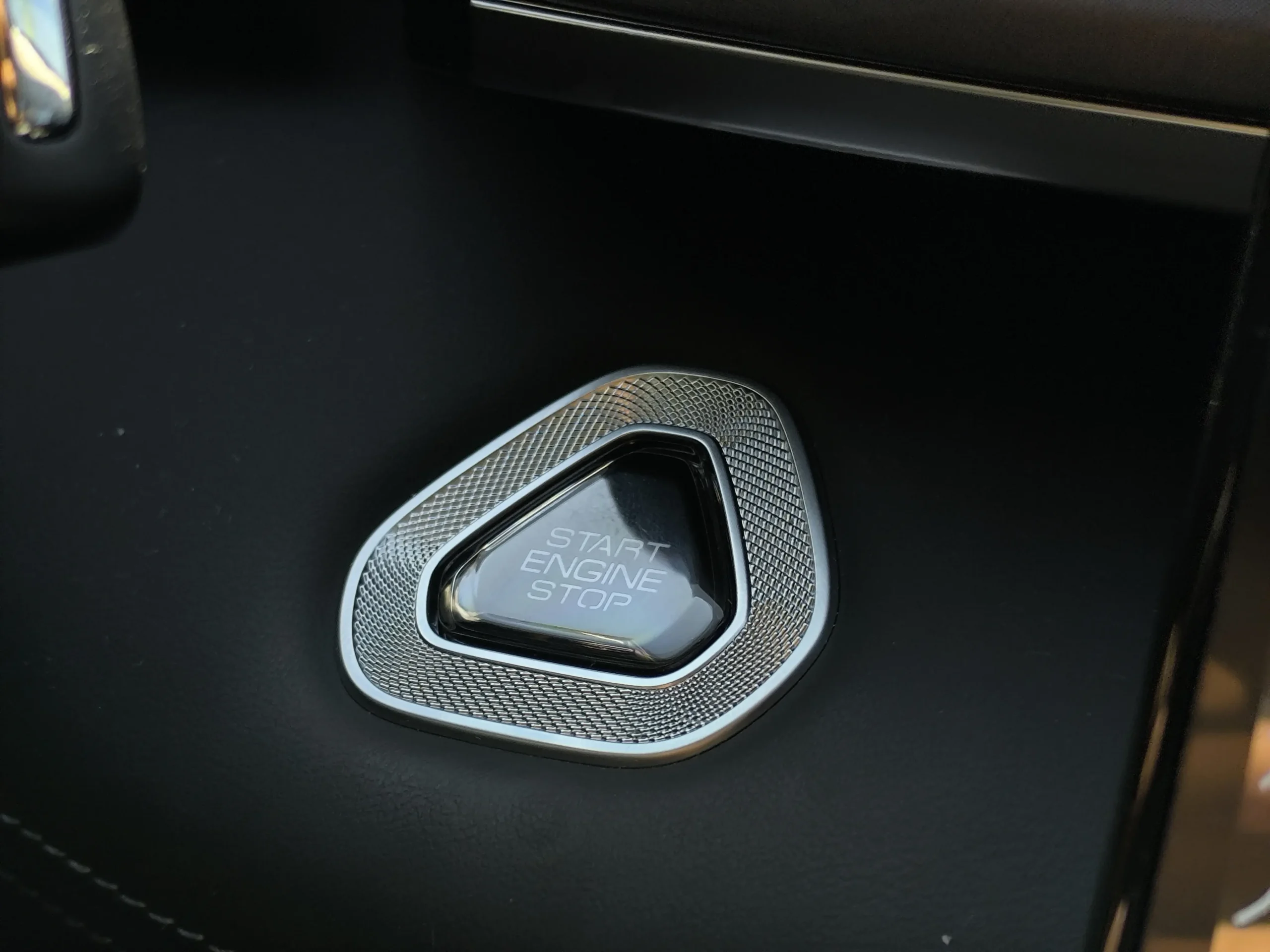 DFM MAGE TURBO AUTOMATICA PANORAMICO 2025 1.5 – StarCars